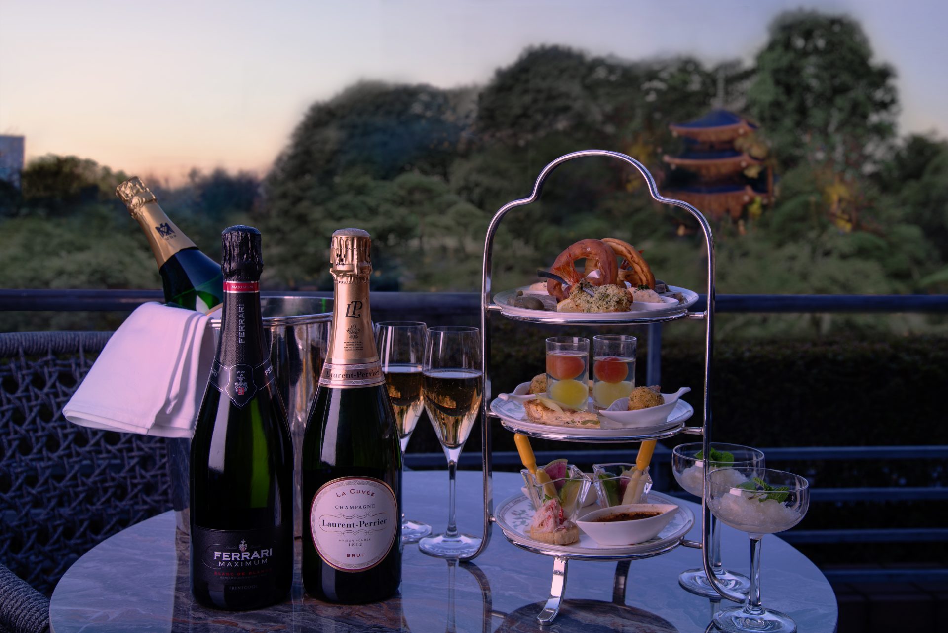 Afternoon Tea / Evening High Tea | Hotel Chinzanso Tokyo | Official website