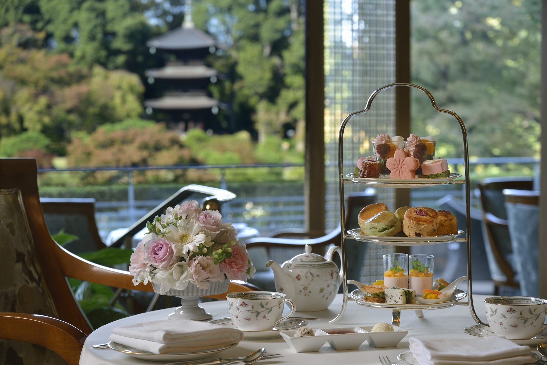Afternoon Tea / Evening High Tea | Hotel Chinzanso Tokyo | Official website